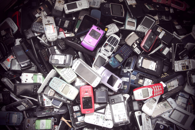 Australia's unwanted phones recycled into 60,000 meals | FM Media